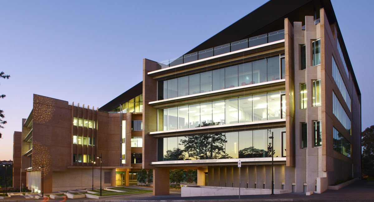 State-of-the-art building for UQ - BESIX Watpac